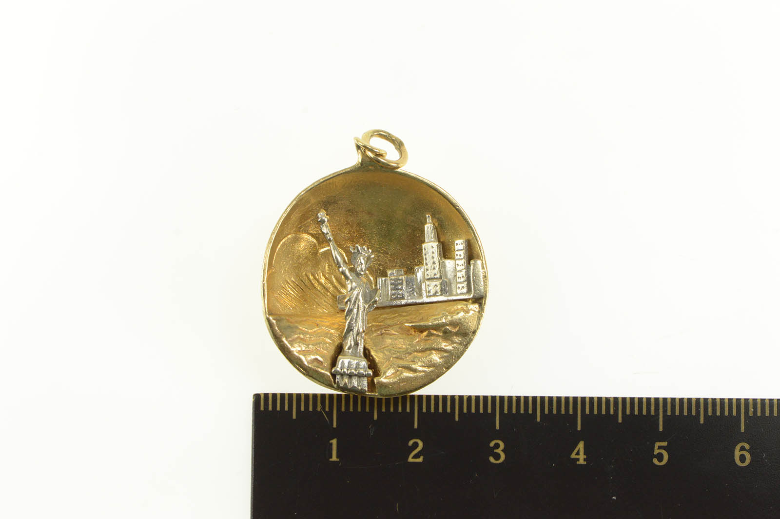 14K Statue of Liberty New York Skyline Shadow Box Yellow Gold Charm ...