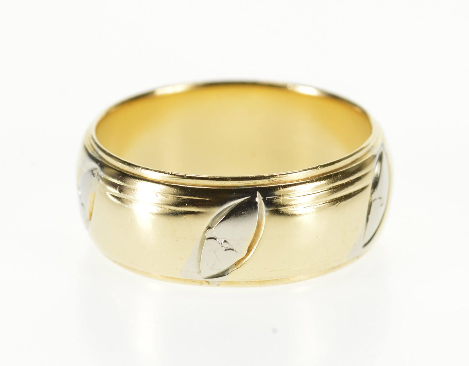 14K Two Tone Rounded Pointed Oval Patterned Band Yellow Gold Ring, Size ...