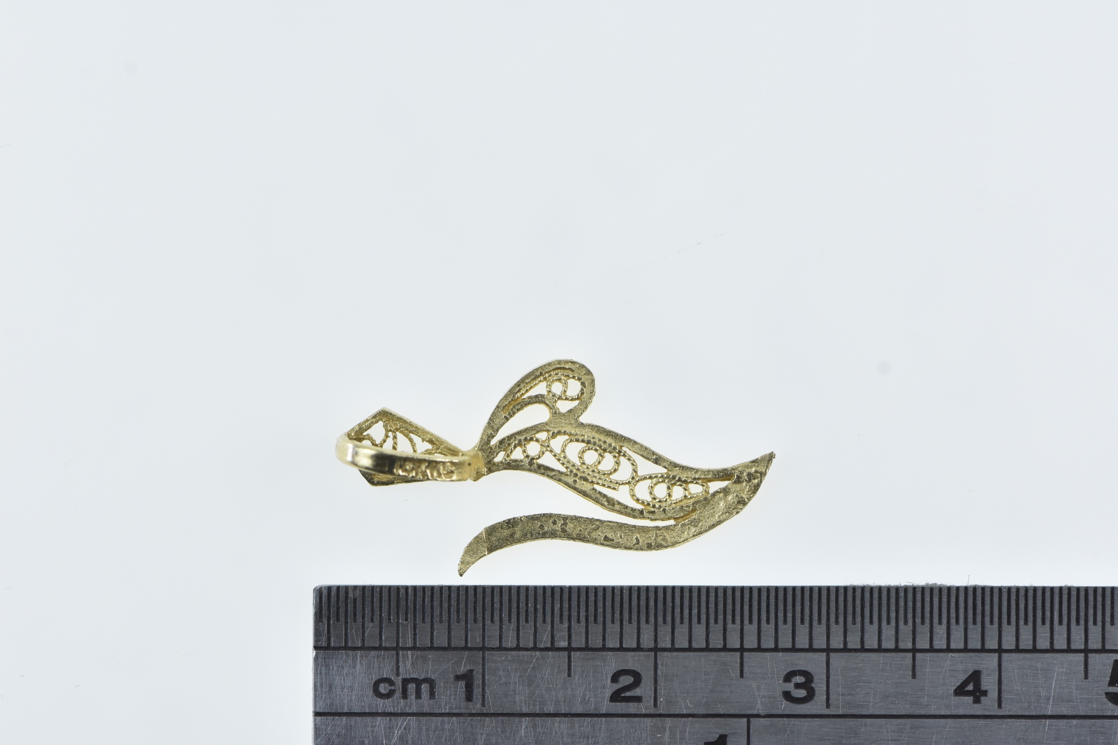14K V Filigree Cursive Letter Initial Monogram Yellow Gold Charm ...