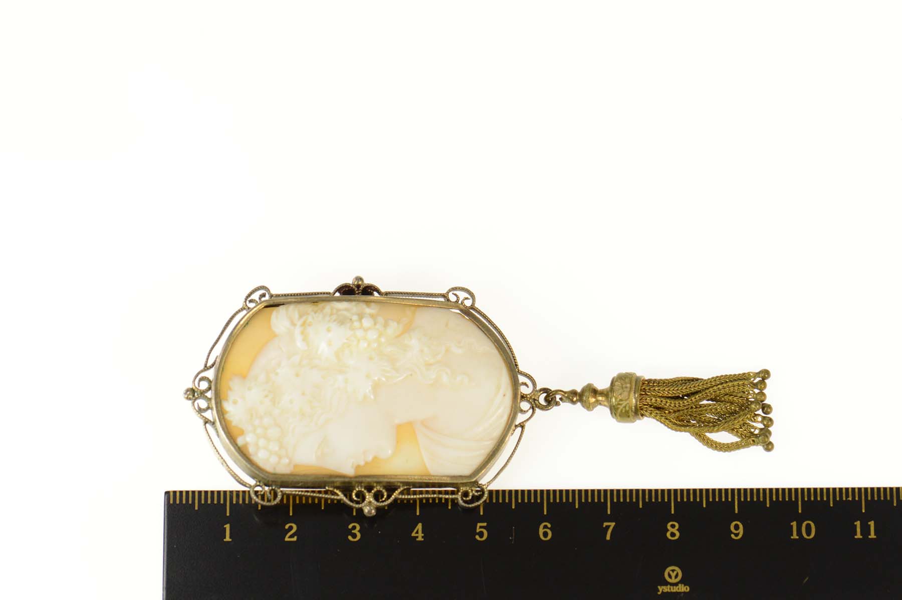 14K Victorian Demeter Greek Goddess Cameo Fringe Yellow Gold Pin/Brooch ...