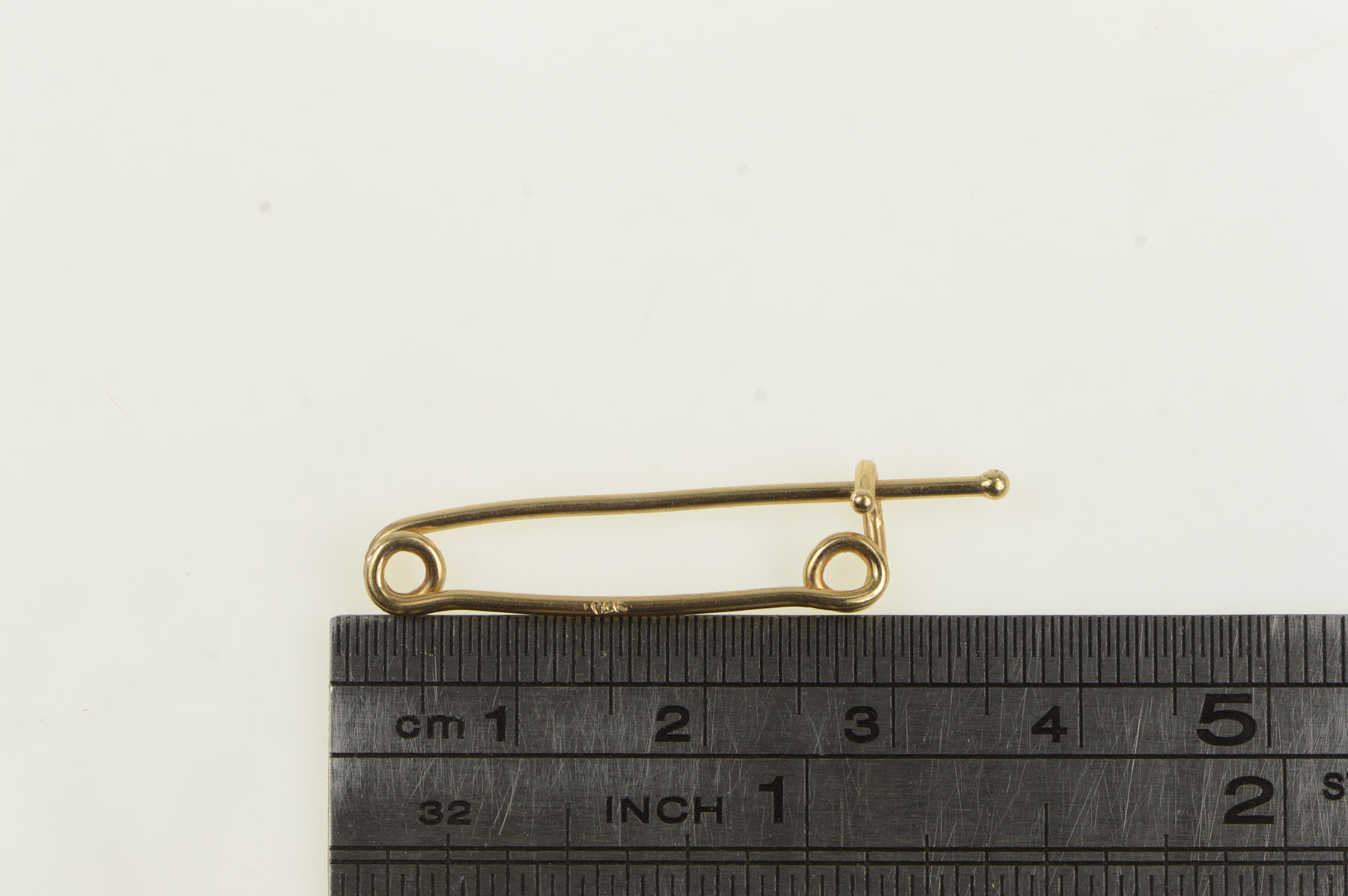 14K Vintage Simple Safety Diaper Pin Yellow Gold Pin/Brooch | Property Room