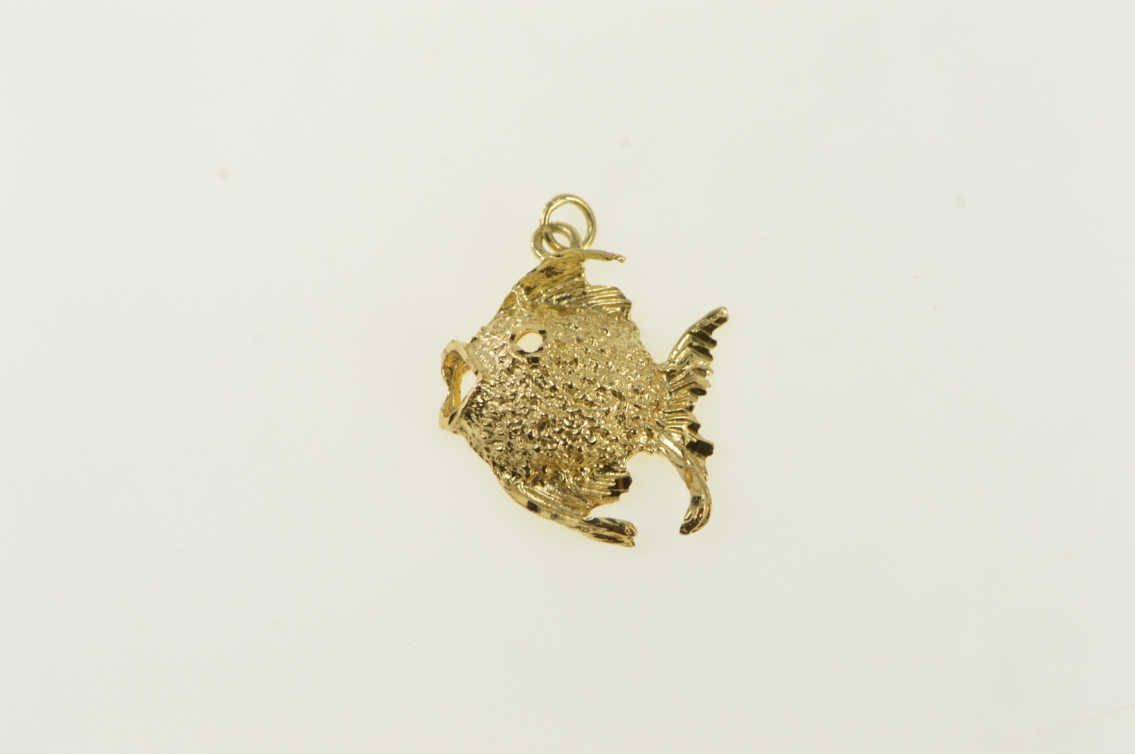 14K Vintage Textured Fish Statement Yellow Gold Charm/Pendant ...