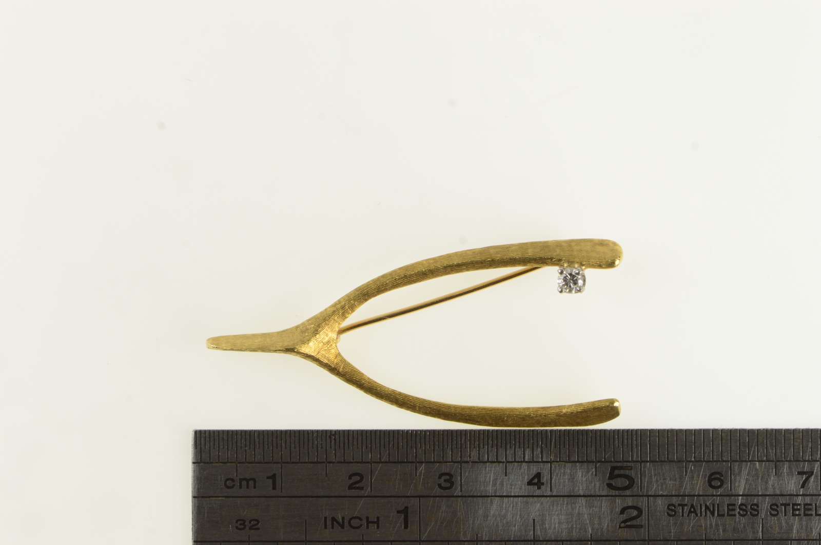 18K 1960's Diamond Wishbone Vintage Luck Yellow Gold Pin/Brooch ...