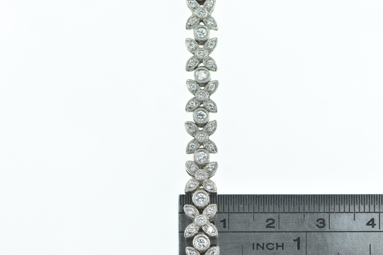 18K 3.80 Ctw Flower Diamond Cluster Chain White Gold Necklace 17.5 ...