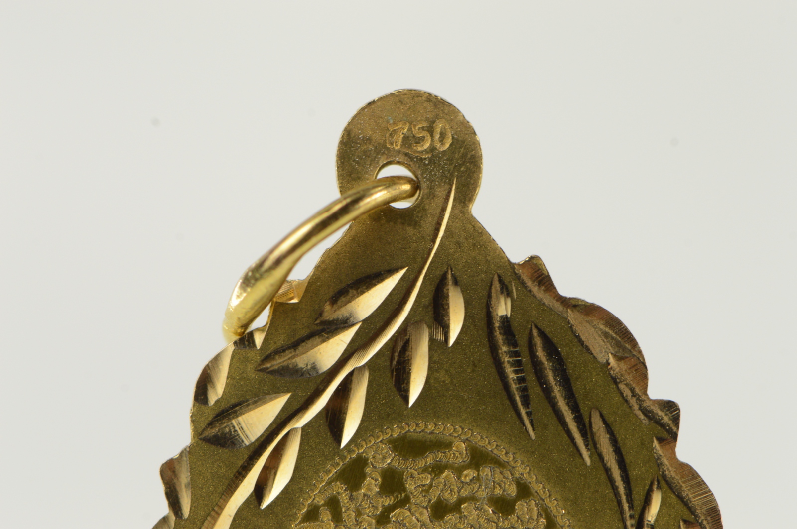 18K Arabic Islamic Masjid Allahu Akbar Script Yellow Gold Charm/Pendant ...