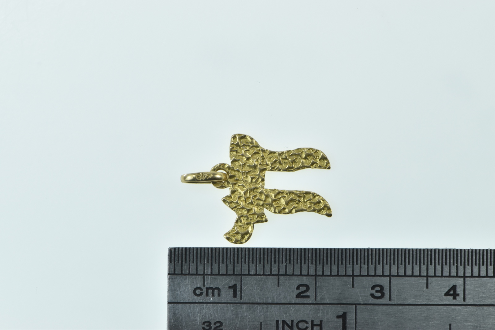 18K Chai Hebrew Life Symbol Jewish Faith Yellow Gold Charm/Pendant ...