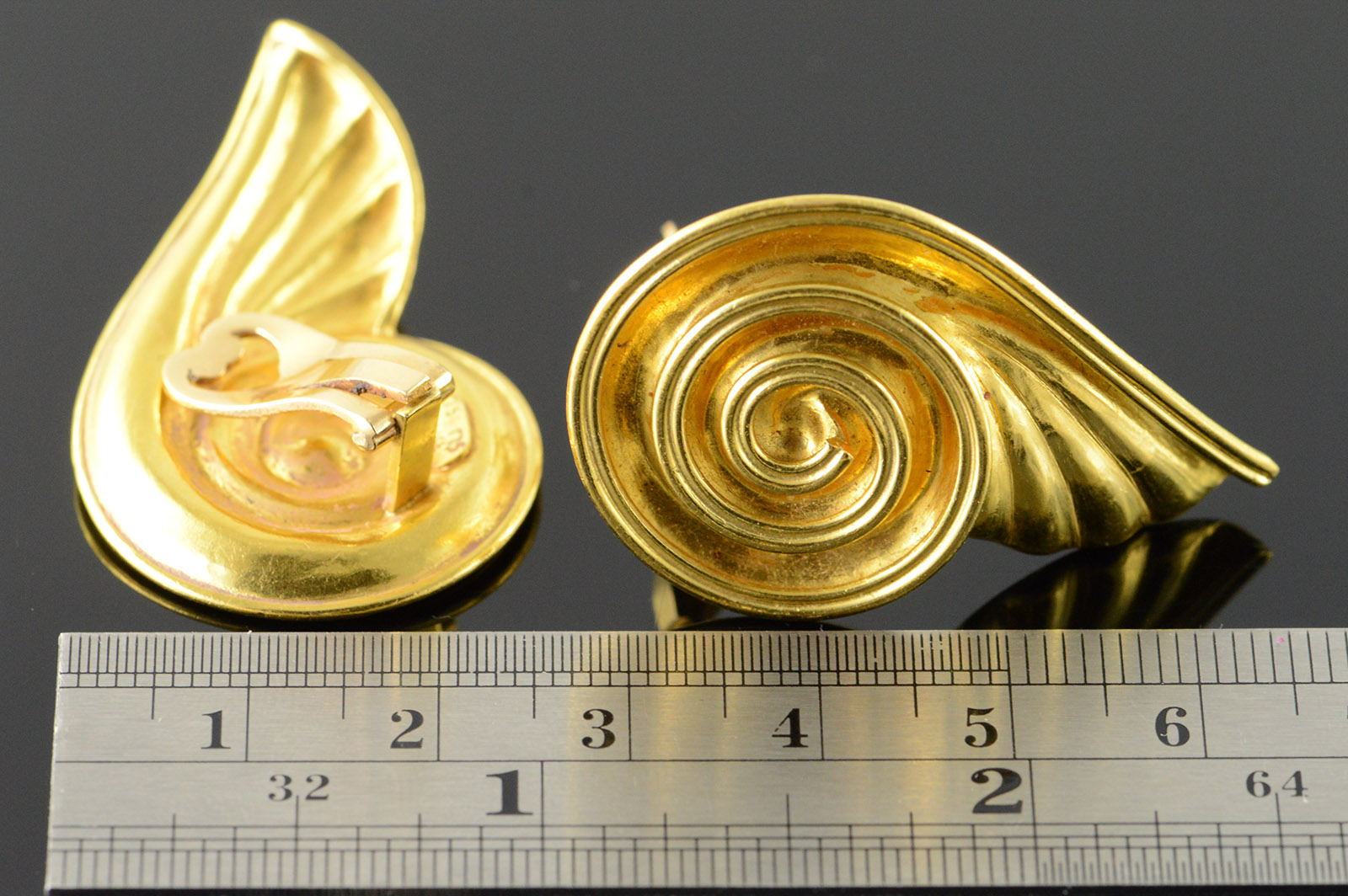 18K Classic Ilias Lalaounis Hand Hammered Greek Swirl Wing Earring ...