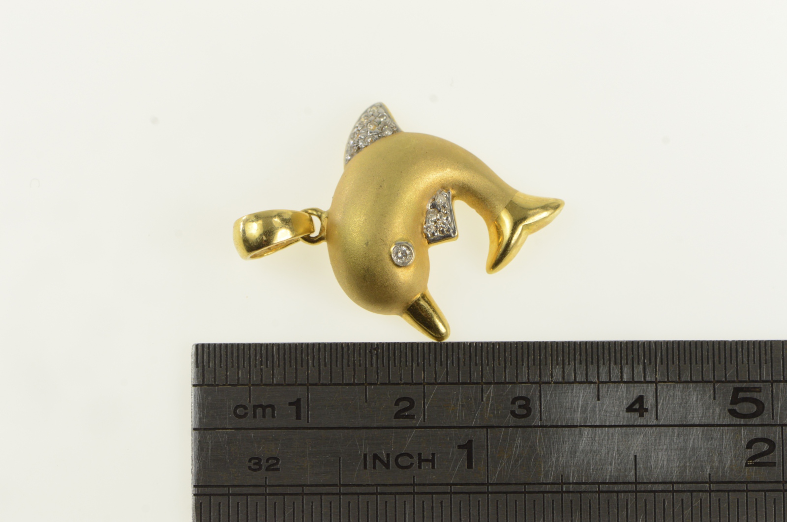 18K Diamond Inset Dolphin Vintage Animal Yellow Gold Charm/Pendant ...
