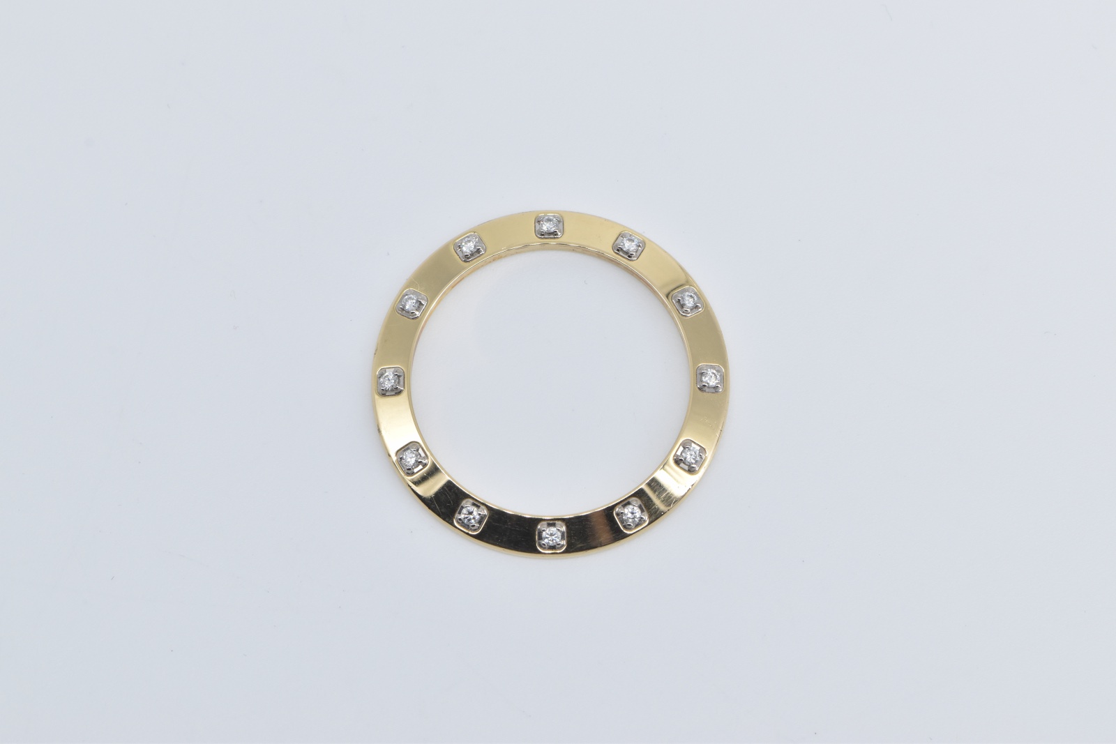 18K Diamond Inset Rolex Bezel Yellow Gold | Property Room