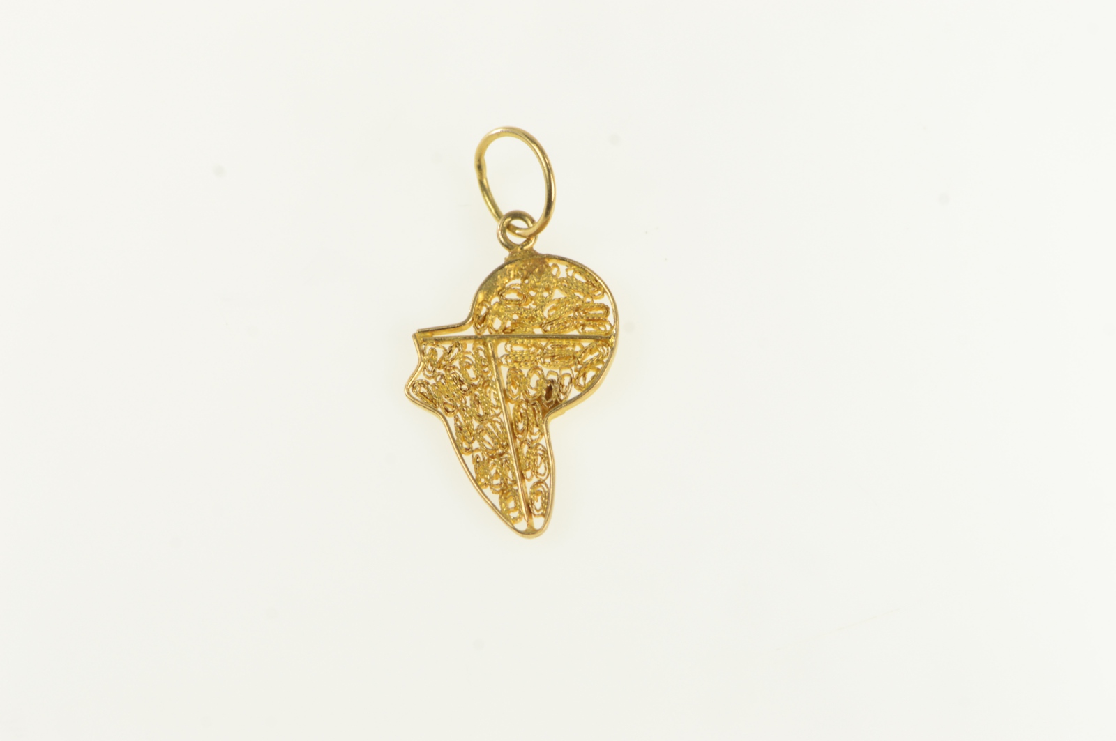 18K Filigree Africa Continent Ornate Yellow Gold Charm/Pendant ...