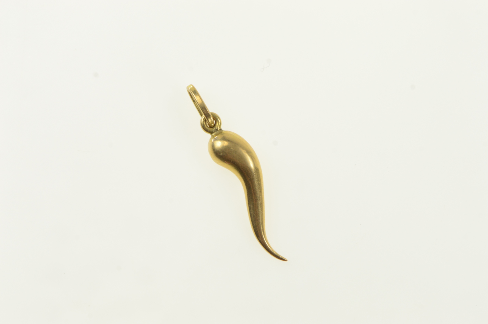 18K Italian Horn Spiritual Protection Symbol Yellow Gold Charm/Pendant ...