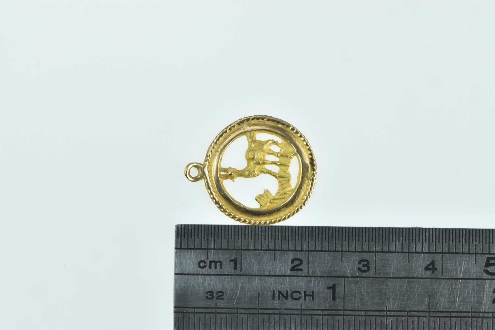 18K Llama Peruvian Animal Vintage Yellow Gold Charm/Pendant | Property Room
