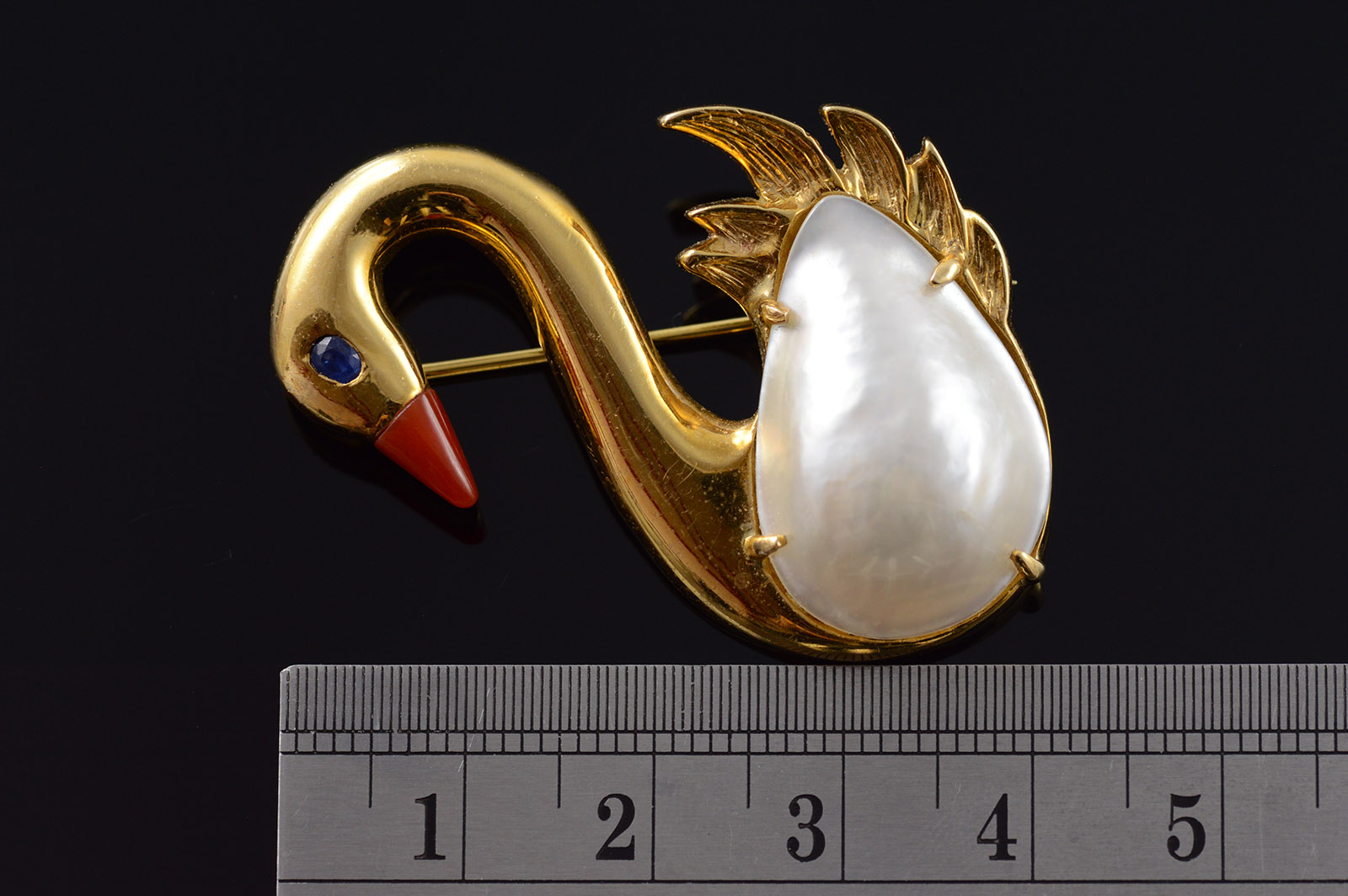 18K Sapphire Enamel 25x15.5mm Pearl Swan Duck Yellow Gold Pin/Brooch ...