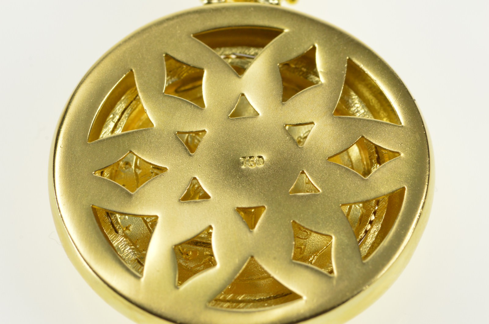 18K Sequani Gauls Celtic Replica Token Ornate Yellow Gold Pendant ...