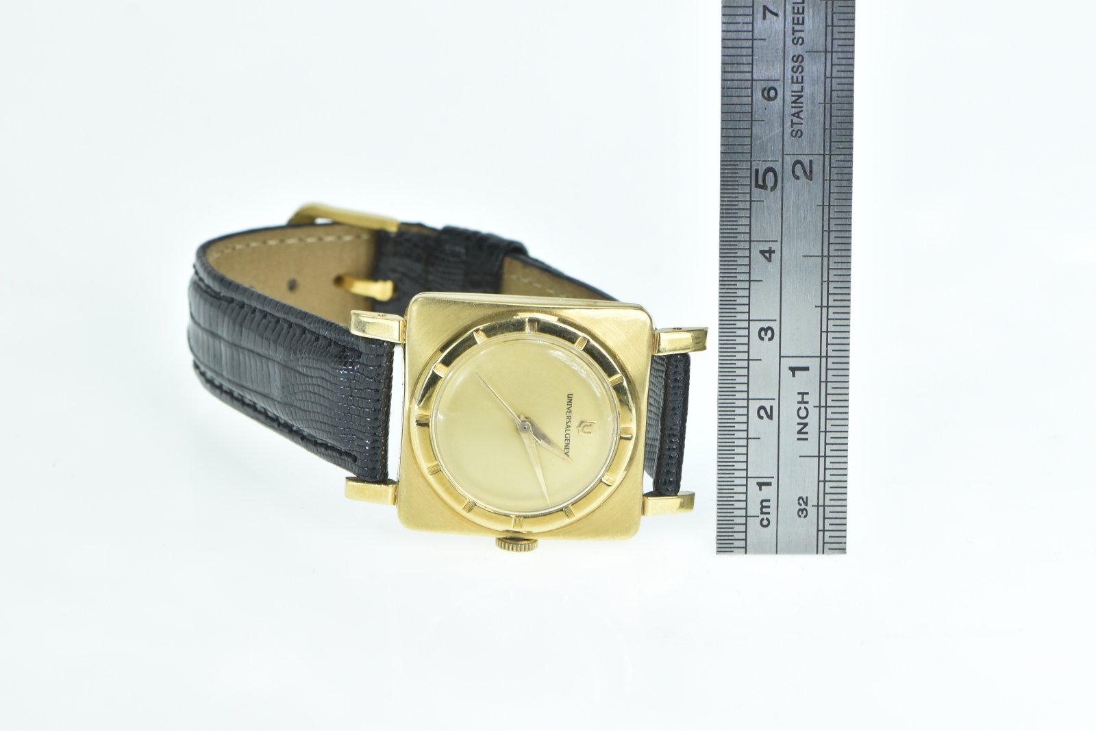 18K Universal Geneve Squared Vintage Watch - Men's | Property Room