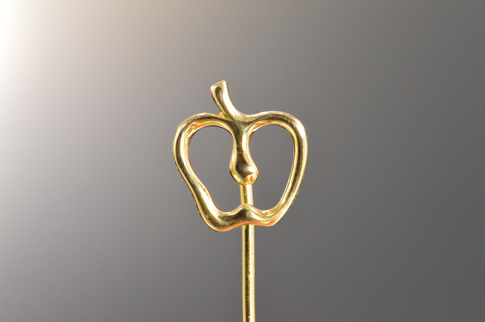 1.9g 18K Tiffany & Co Apple Teacher's Stick Pin 2" Yellow Gold ...