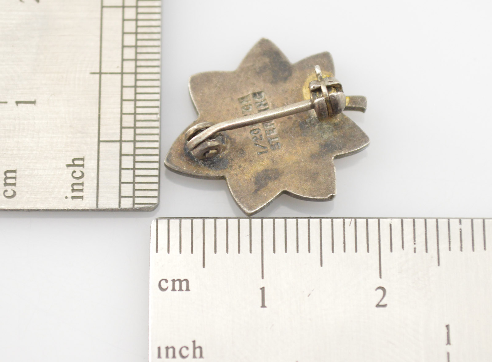 2.8g Vintage US Military Maple Leaf Sterling Pin / Brooch Marked 1/20 ...