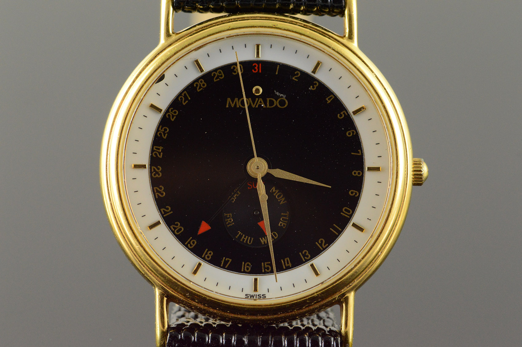 33mm Movado 87-06-885 K Calendar Day/Date Watch - Men's | Property Room