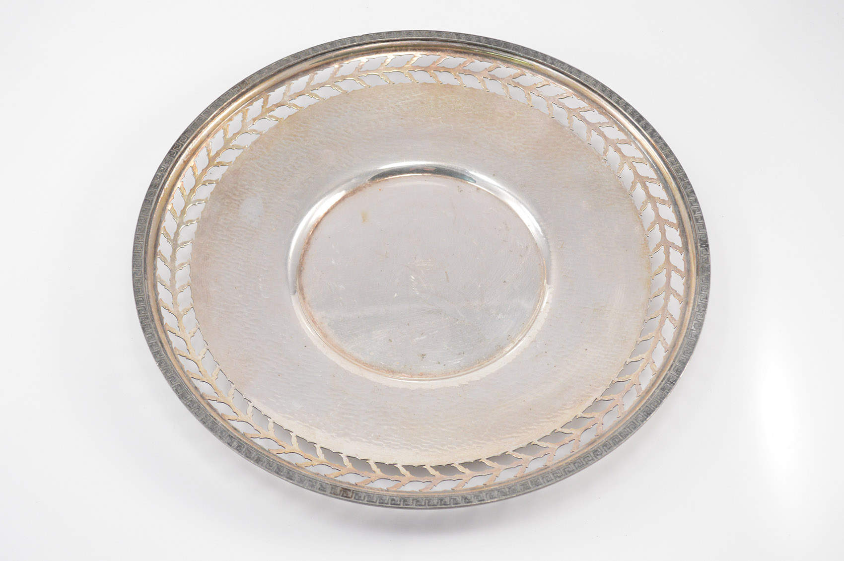 364.7g Silver Plated Spiral Trimmed Unique Pattern Cut Out Serving ...