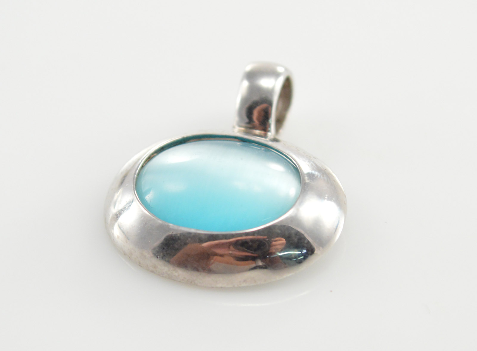4.5g Solid Silver Iridescent Blue Stone Oval Sterling Pendant Marked ...