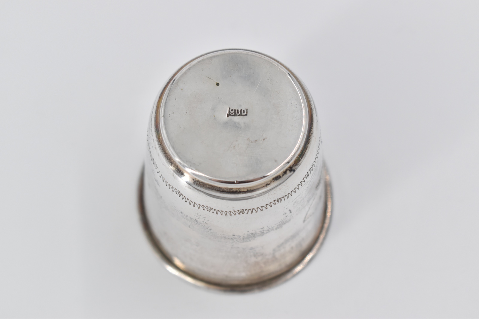 800 Silver Leaf Berry Engraved Vine Baby Cup Monogrammable | Property Room