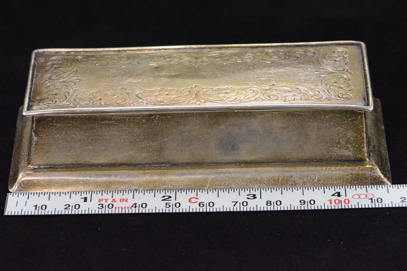 935 Sterling Silver Floral Motif Sectioned Pill Box | Property Room