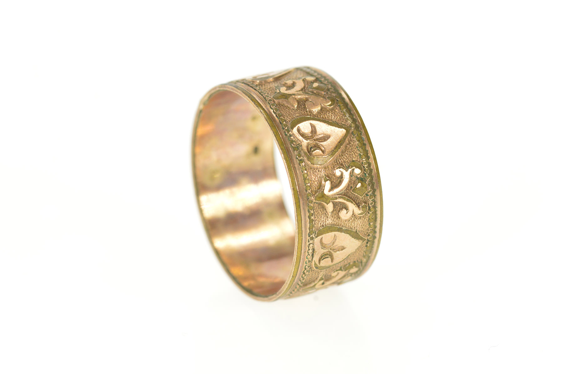 Gold Filled 8.2mm Edwardian Heart Scroll Pattern Band Ring, Size 7.25 ...