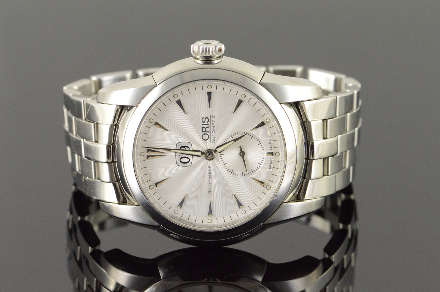 Oris 40mm Automatic 30 Jewel 7549 Date Watch - Men's | Property Room