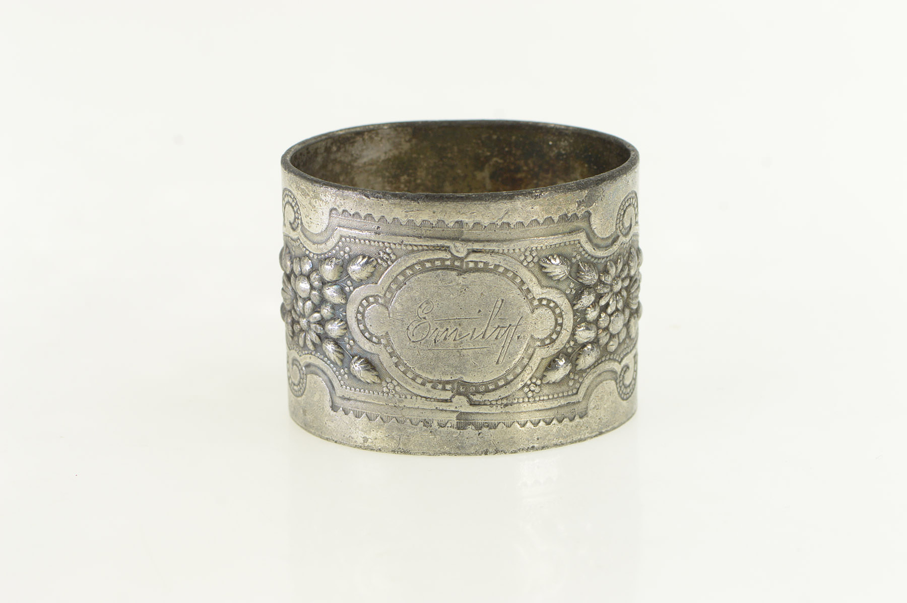 Silver Plate Victorian Emily Engraved Floral Napkin Ring | Property Room