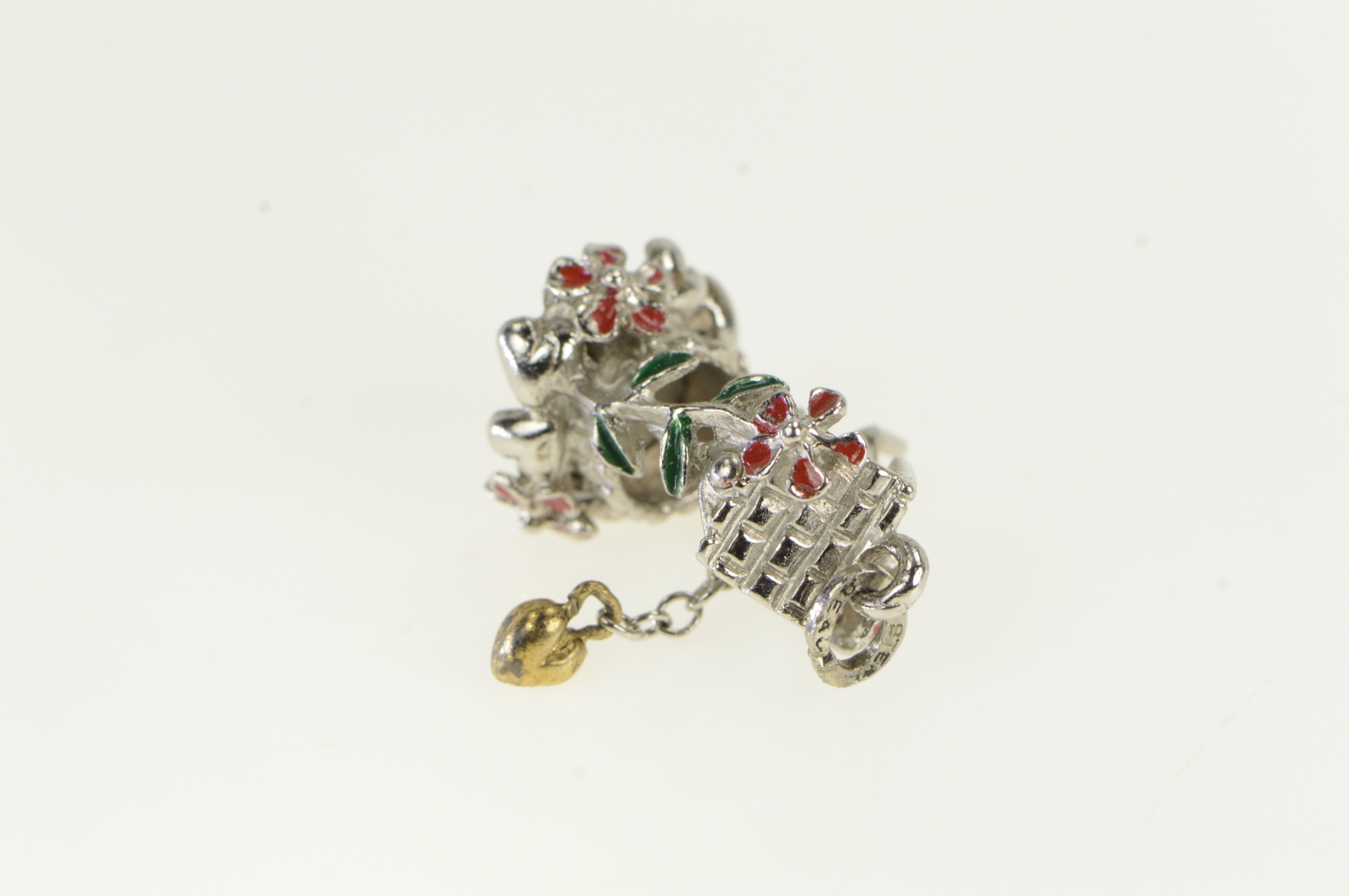 Sterling Silver 3D Articulated Heart Wishing Well Love Charm/Pendant ...