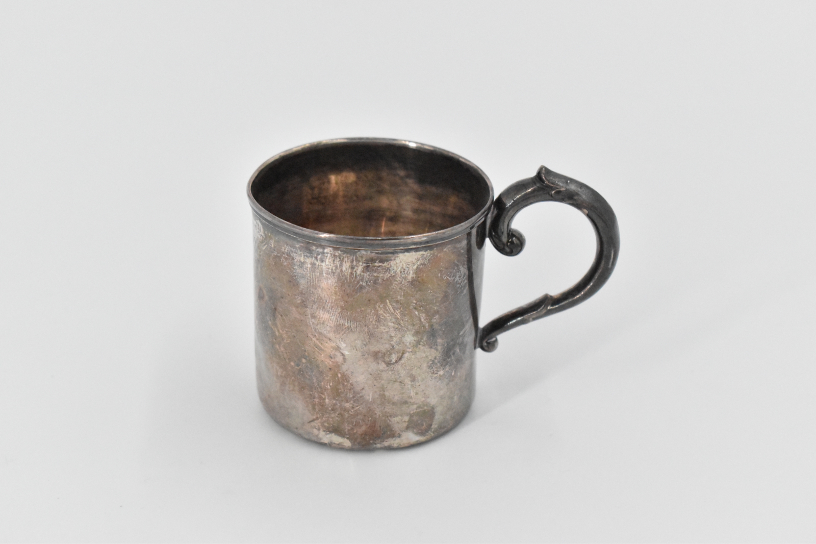 Sterling Silver Classic Vintage Baby Mug Cup Scroll Handle | Property Room