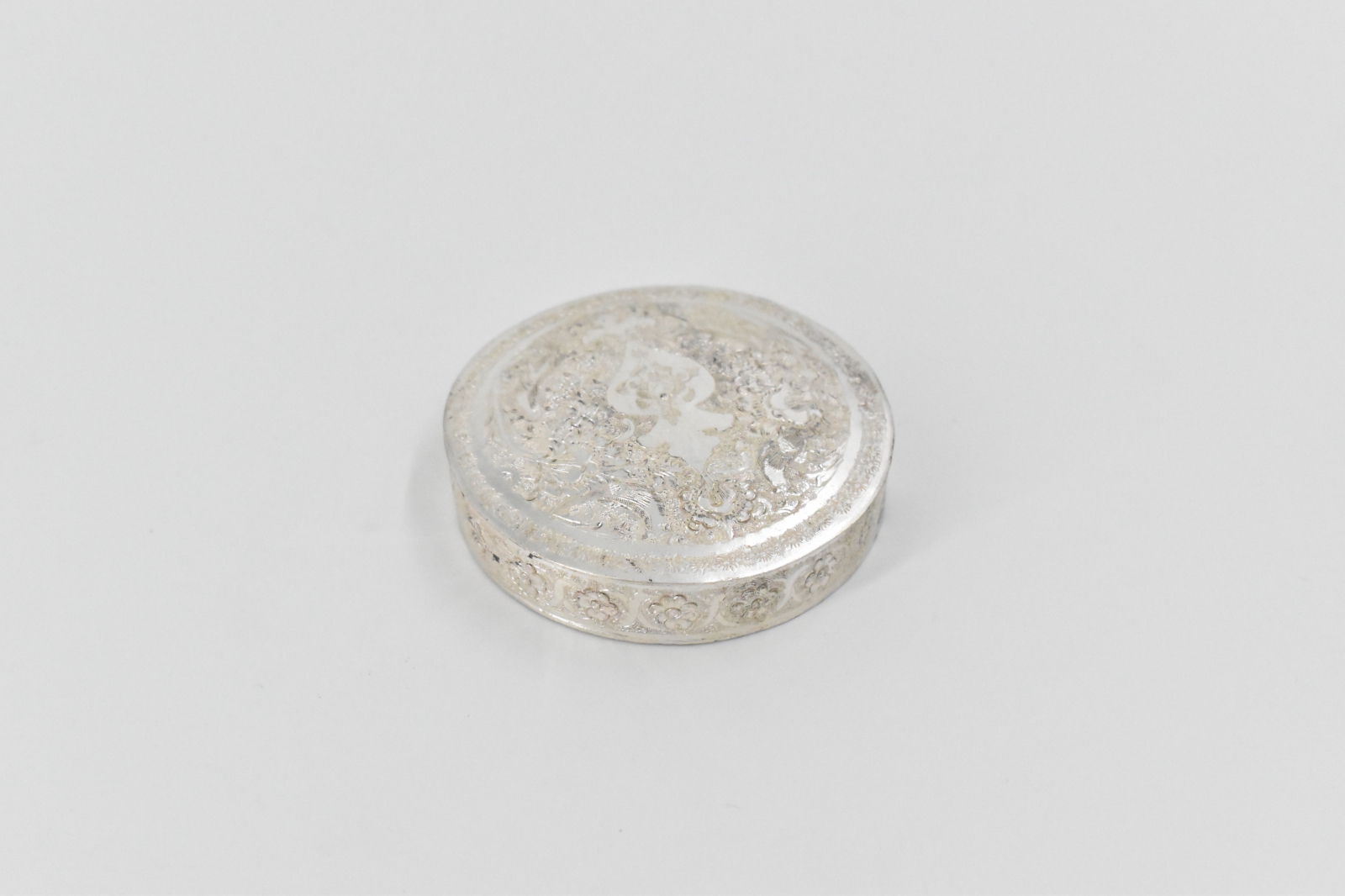 Sterling Silver Engraved Persian Ornate Scroll Floral Pill Trinket Box ...