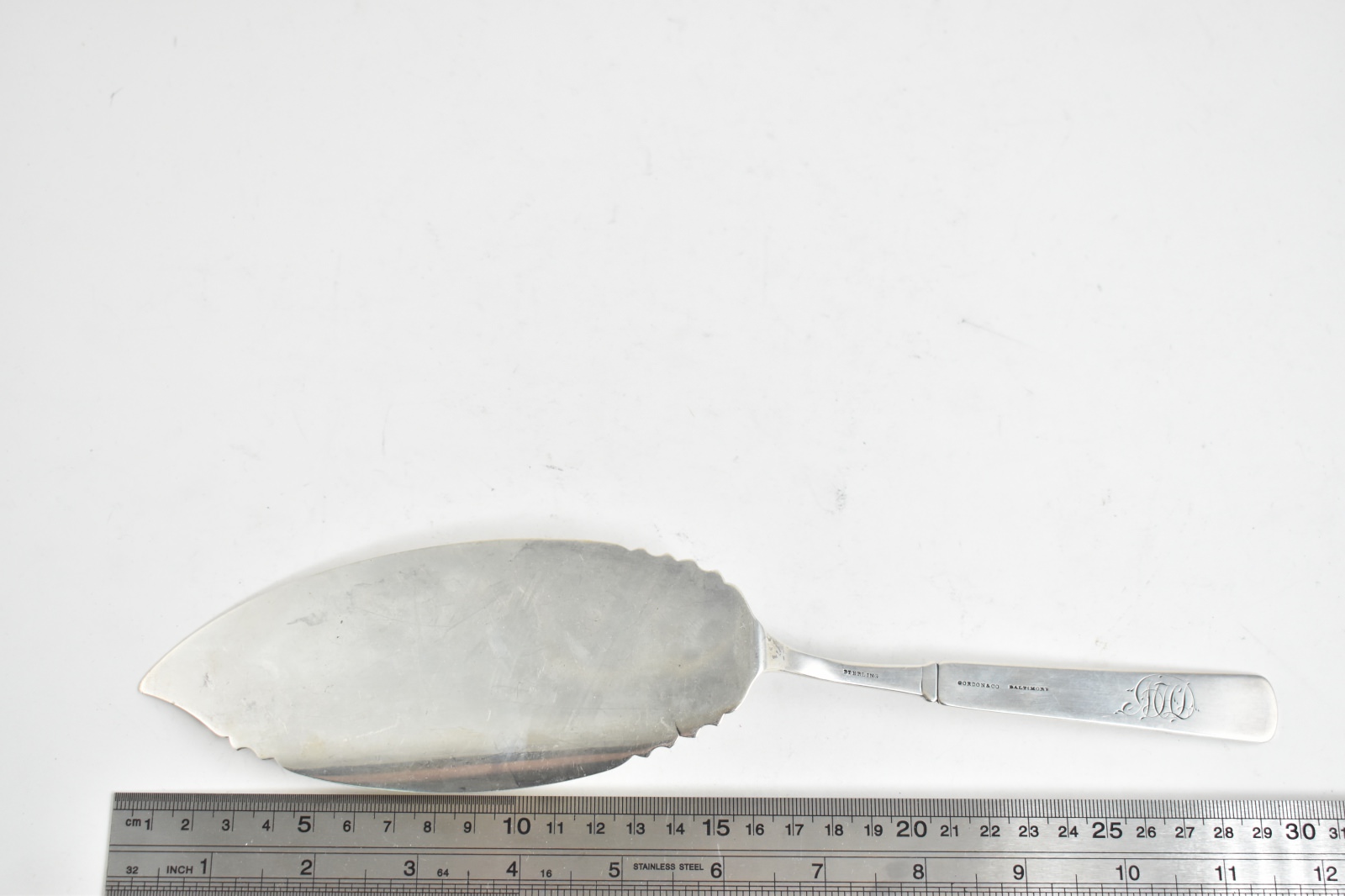 Sterling Silver Gordon & Co Victorian Engraved Floral Fish Server 11.5 ...