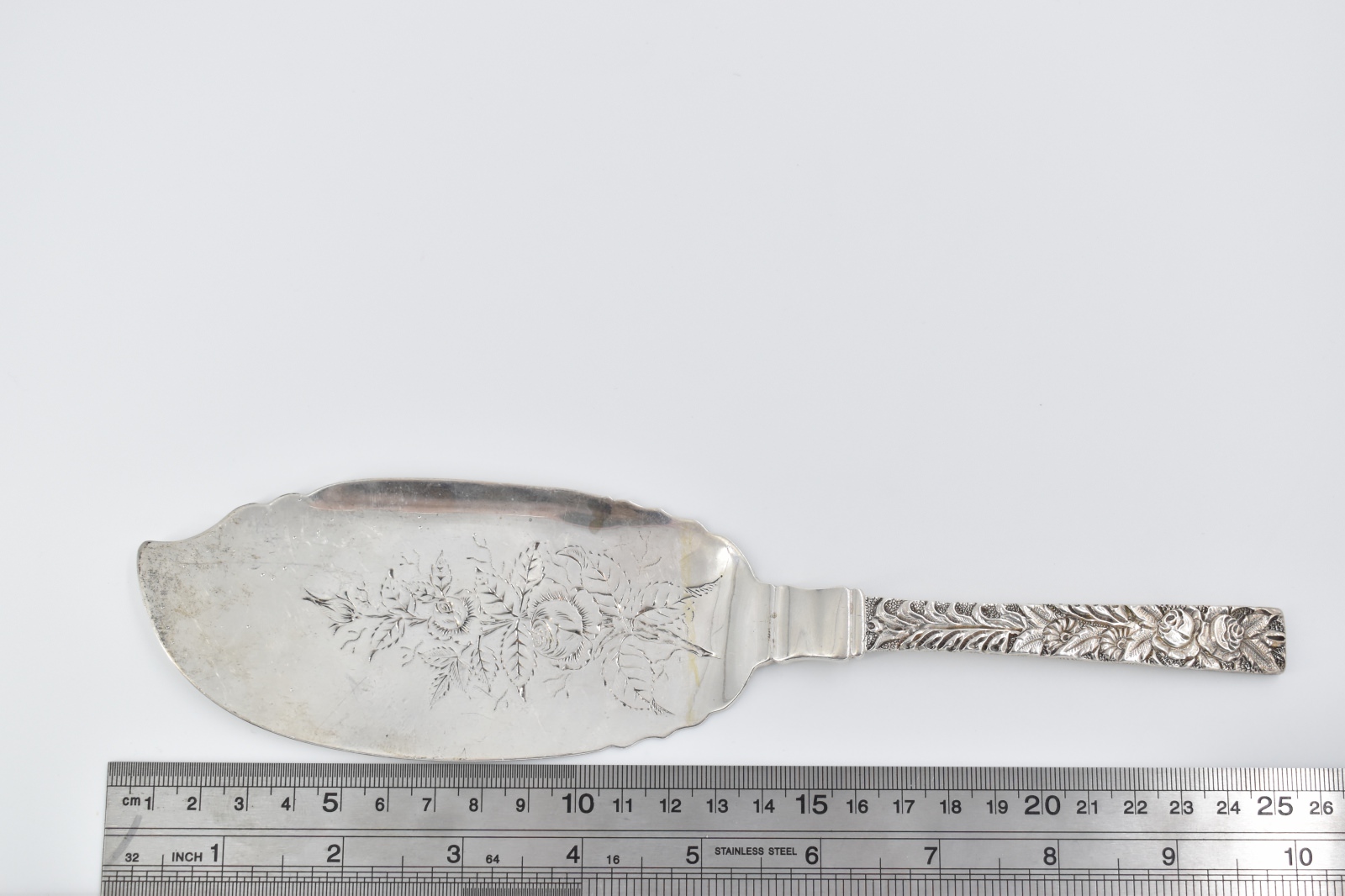Sterling Silver Justis & Armiger Antique Rose Fish Server | Property Room
