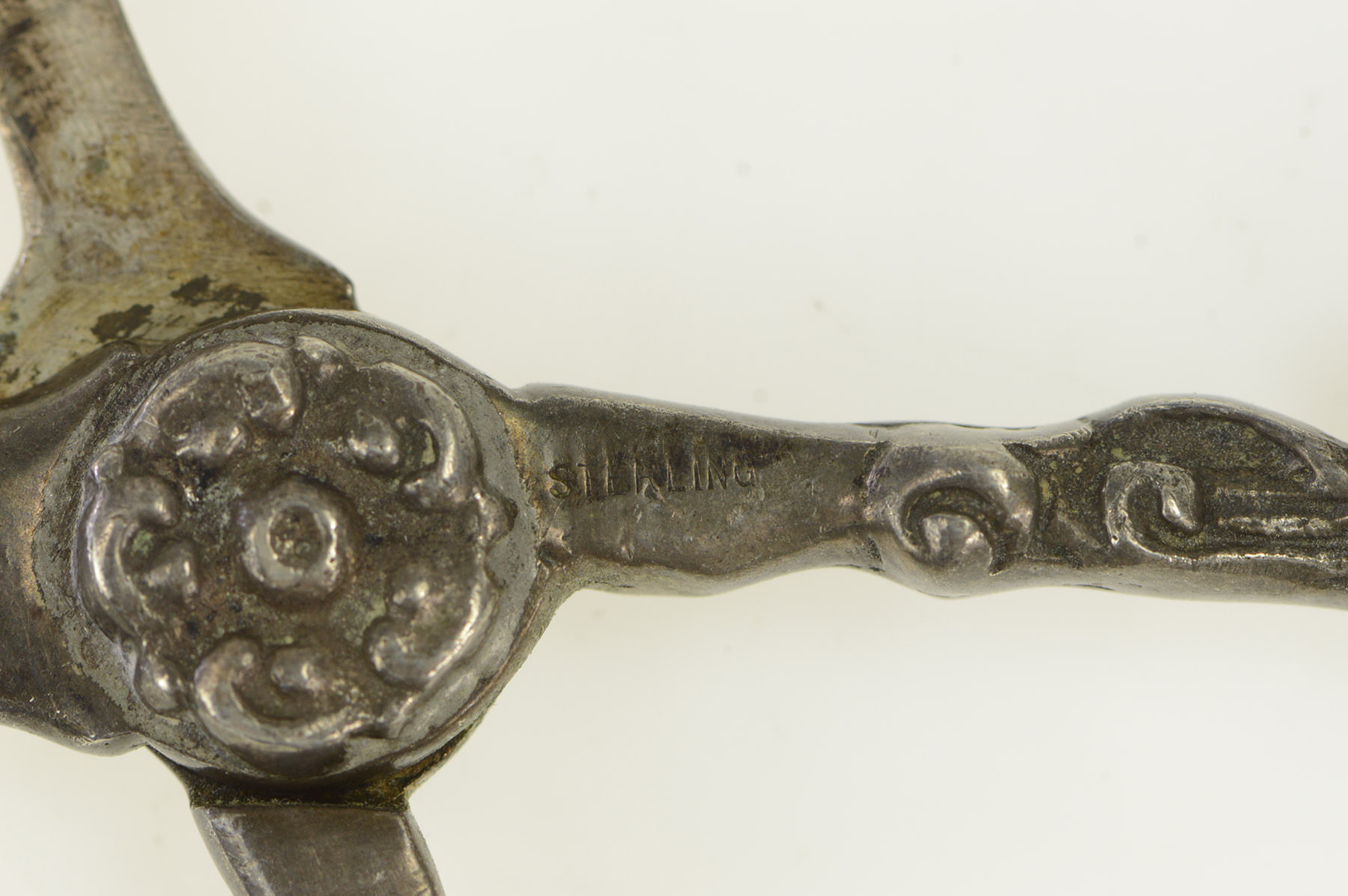 Sterling Silver Oak Leaf Vine Baroque Grape Shears Scissors | Property Room