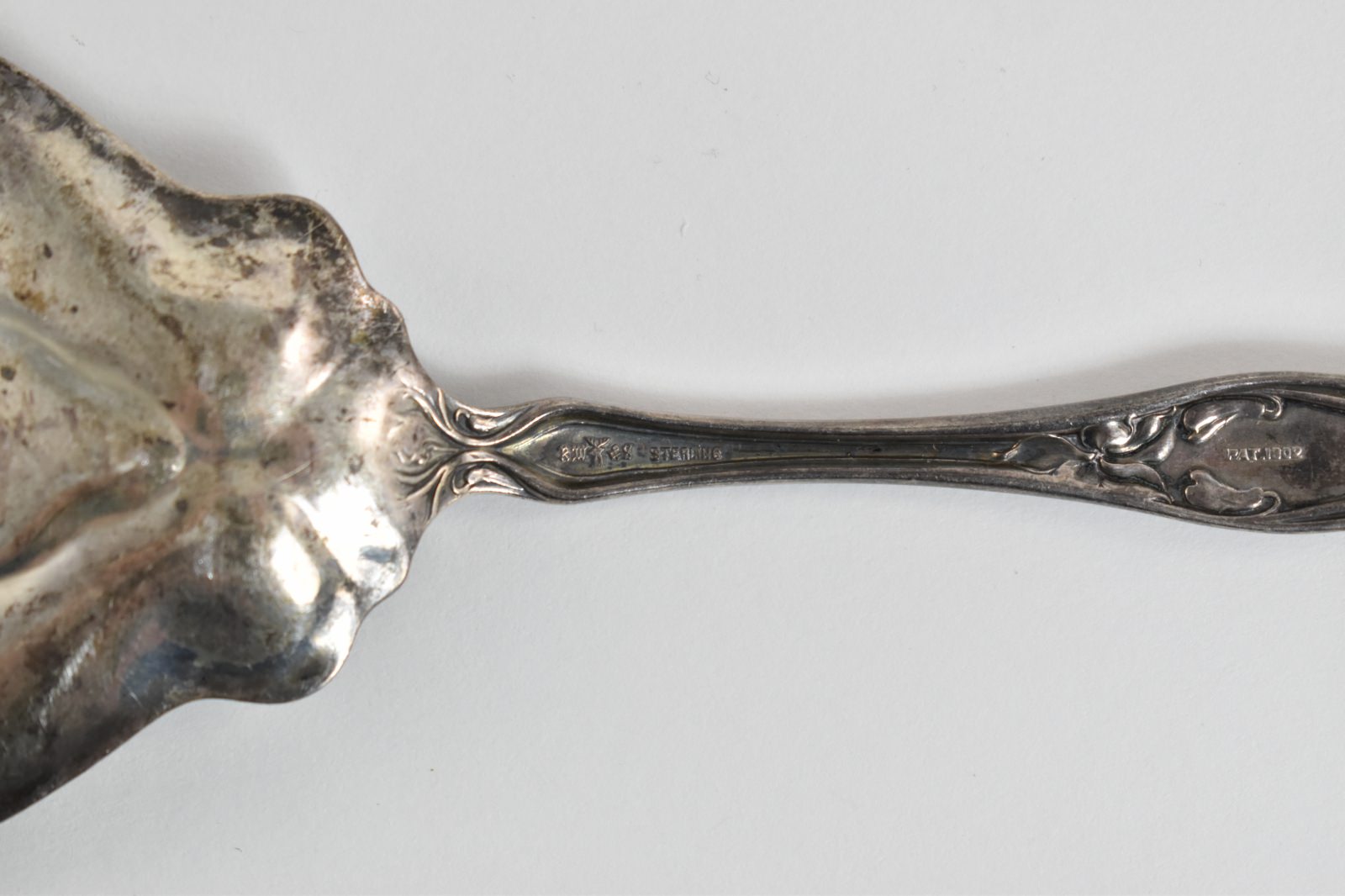 Sterling Silver R Wallace & Sons Irian Pattern Pastry Serving Spoon ...