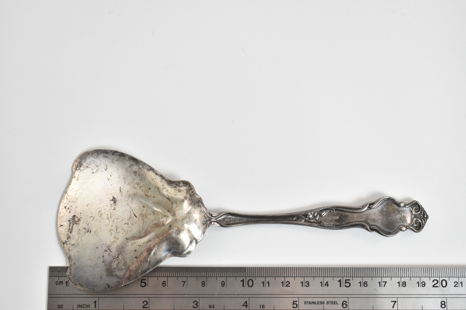 Sterling Silver R Wallace & Sons Irian Pattern Pastry Serving Spoon ...