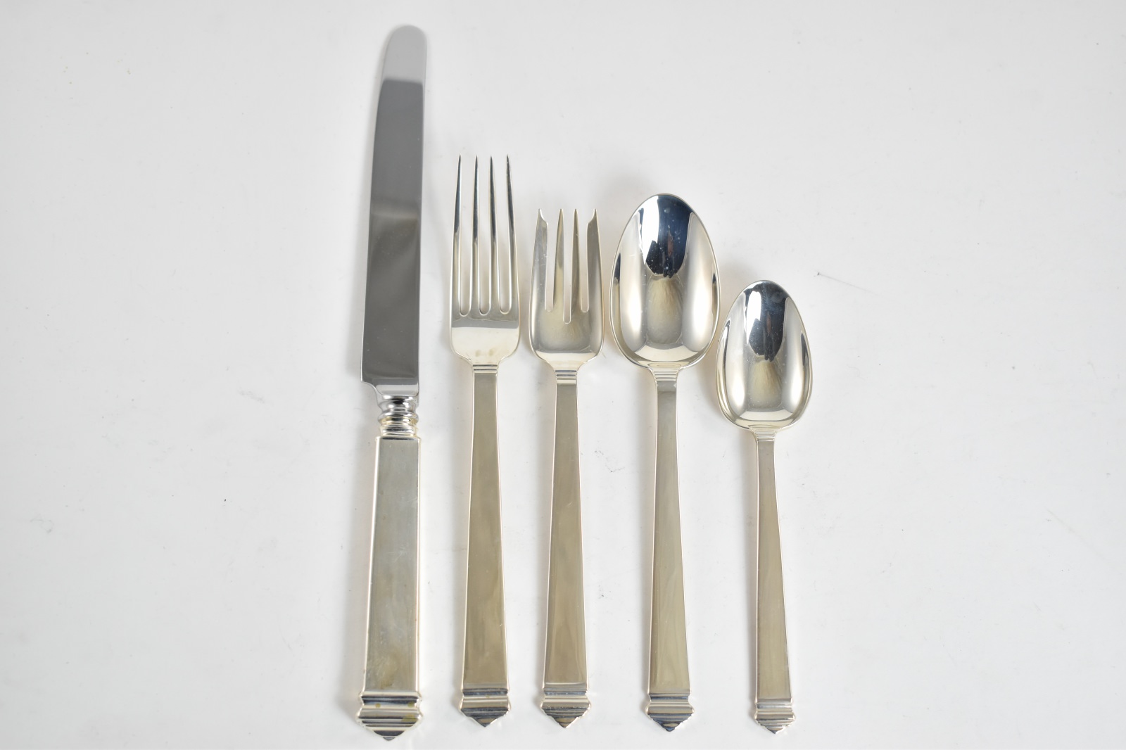 Sterling Silver Tiffany & Co Hampton Five Piece Place Setting (8 sets ...