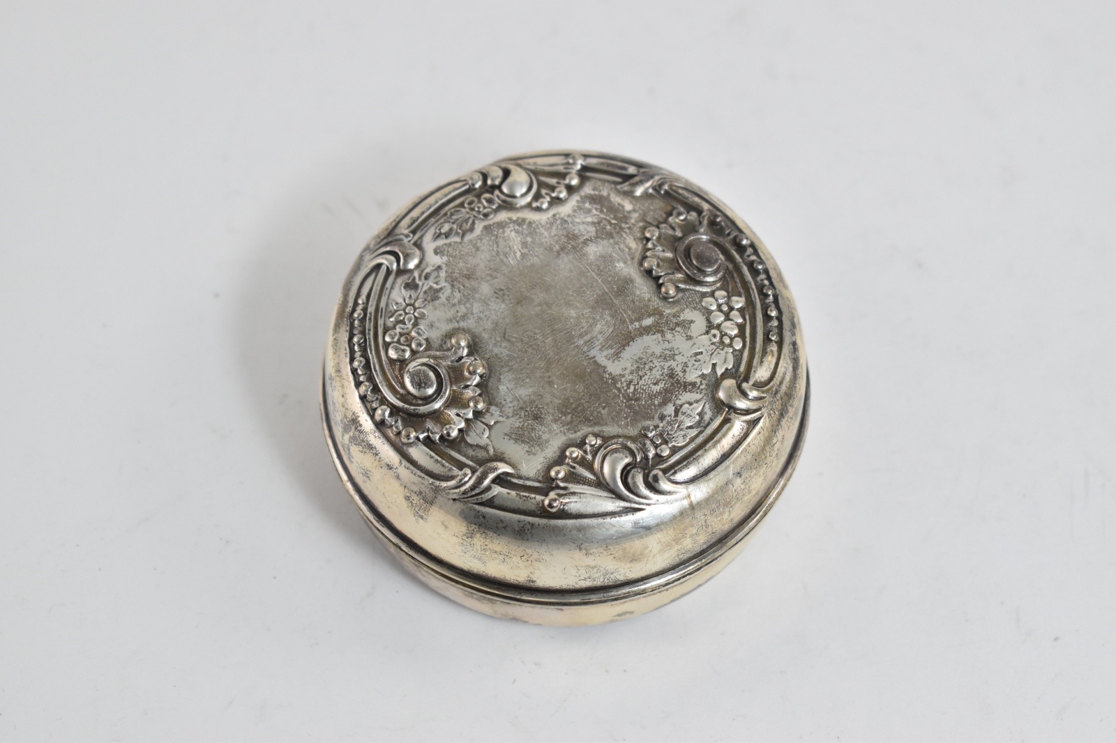 Sterling Silver Victorian Repousse Scroll Trinket Jewelry Box ...
