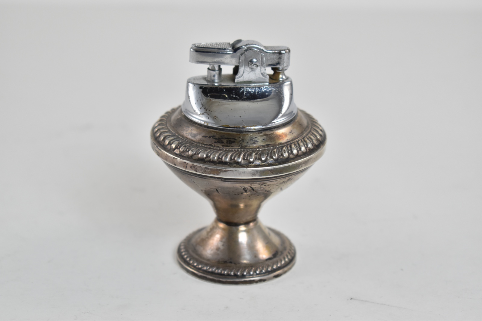 Sterling Silver Vintage Weighted Table Lighter Classic | Property Room