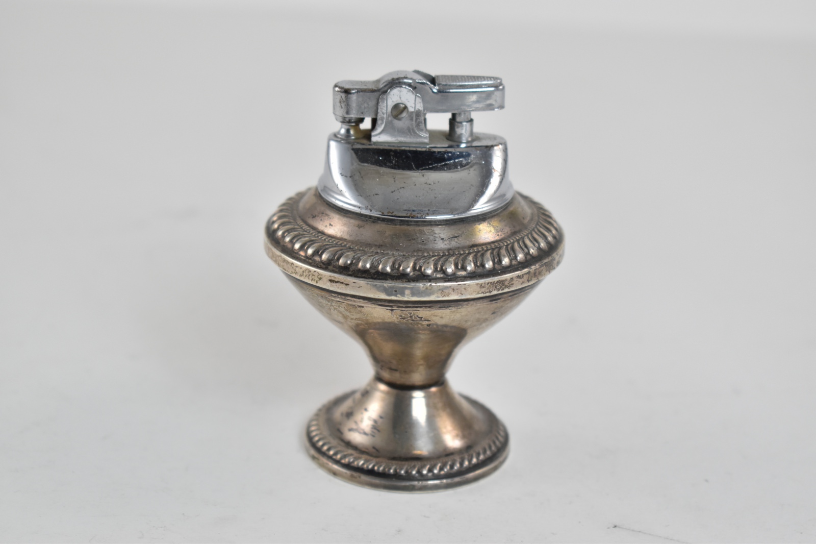 Sterling Silver Vintage Weighted Table Lighter Classic | Property Room