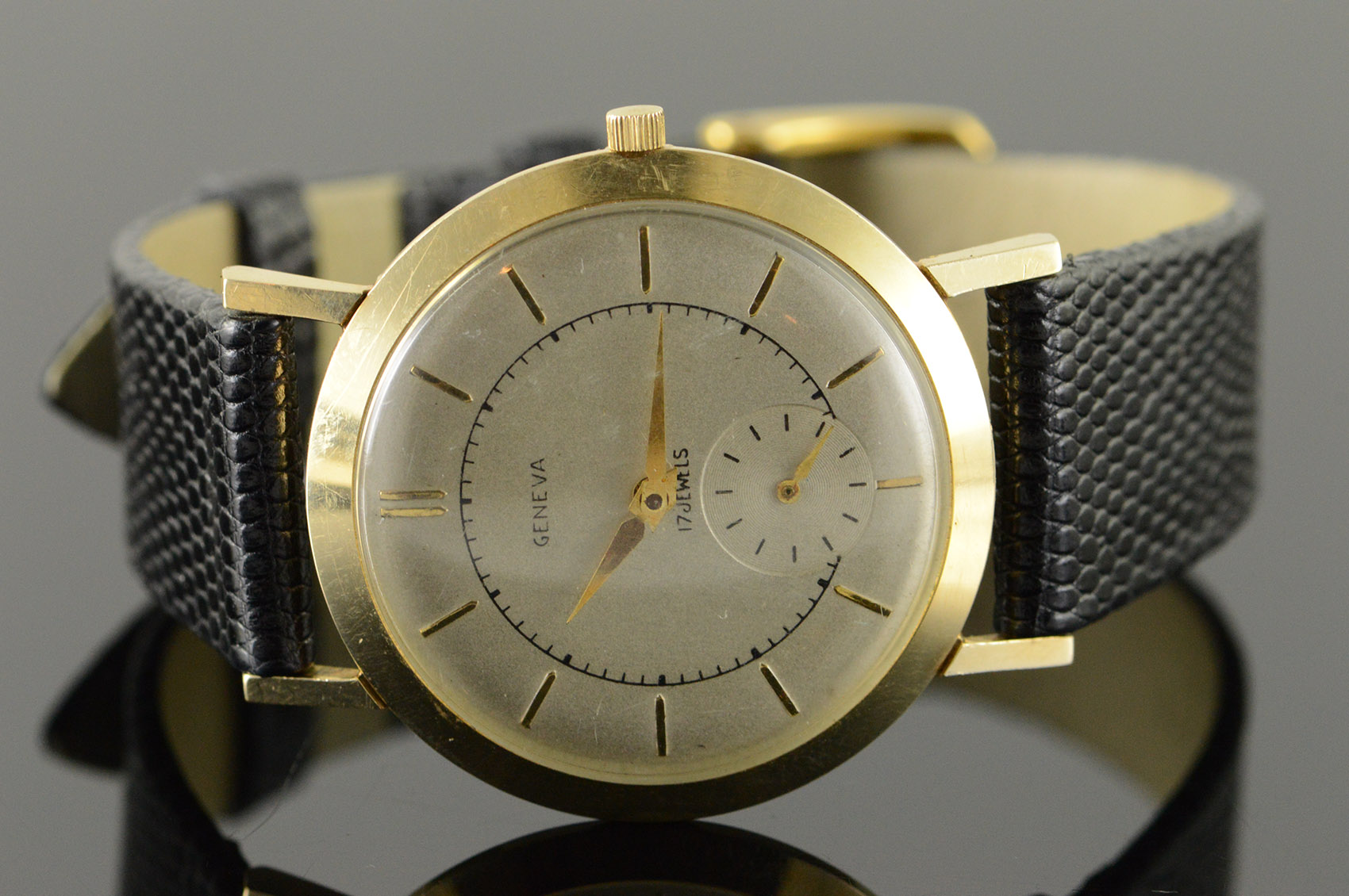 Vintage Geneva 32mm Mechanical Wrist Watch Men s Property Room