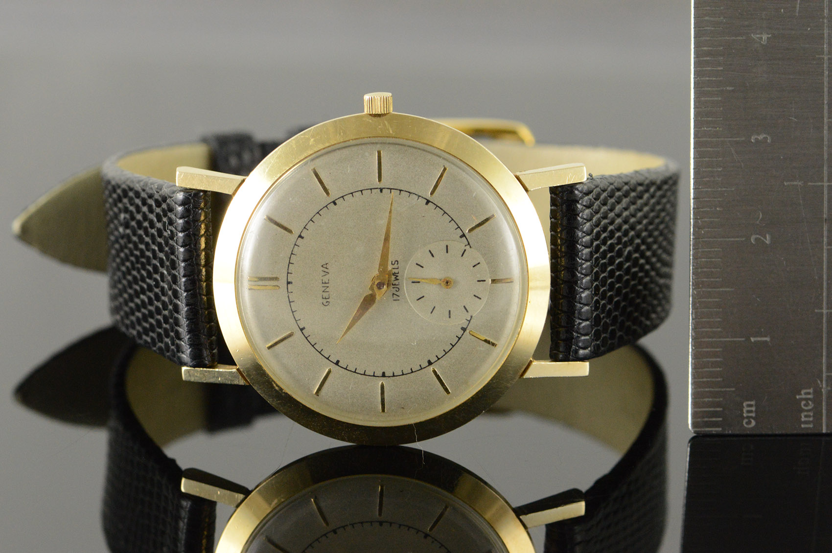 Vintage Geneva 32mm Mechanical Wrist Watch - Men's | Property Room