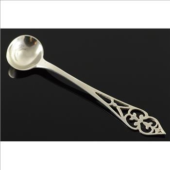 Sterling Silver Filigree Sugar/Salt/Spice Spoon | Property Room