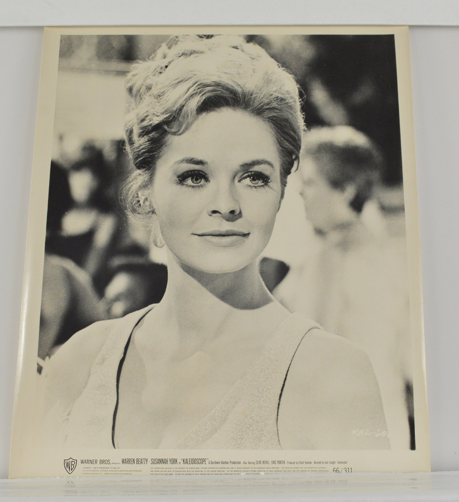 Original Vintage Movie Memorabilia Warren Beatty and Susannah York ...