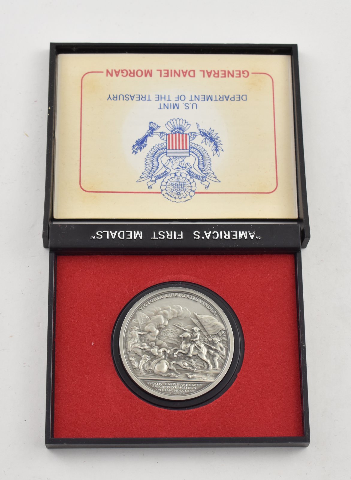 1976 1776 Bicentennial Official US Mint Historic Commemorative Medal ...