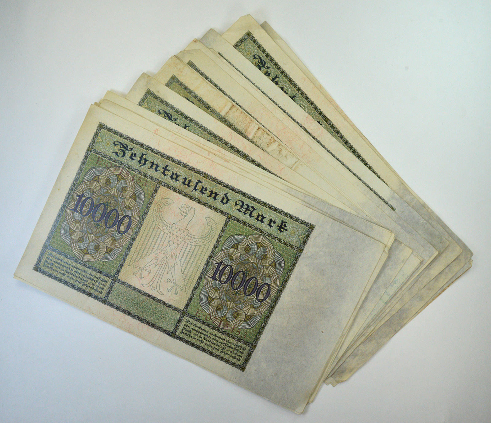 (20) Mixed 1922 Germany 10,000 Marks Reichsbanknote #70 | Property Room