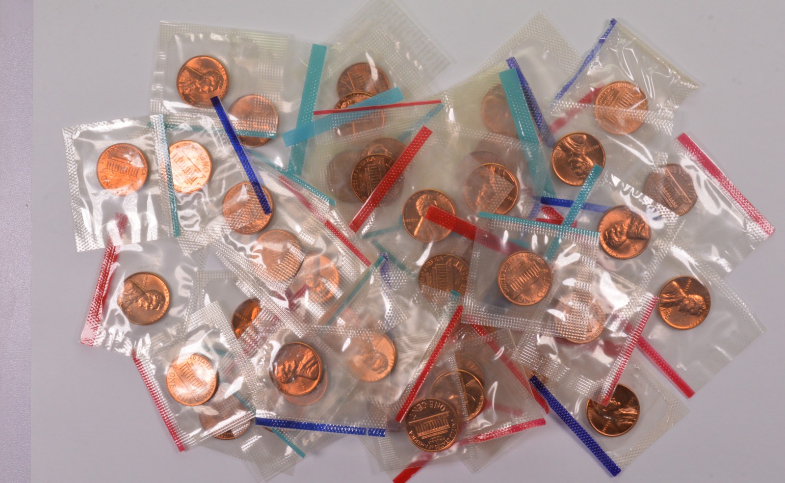 50 Pcs - US Mint Lincoln Cent 1960's Sealed in Mint Cello | Property Room