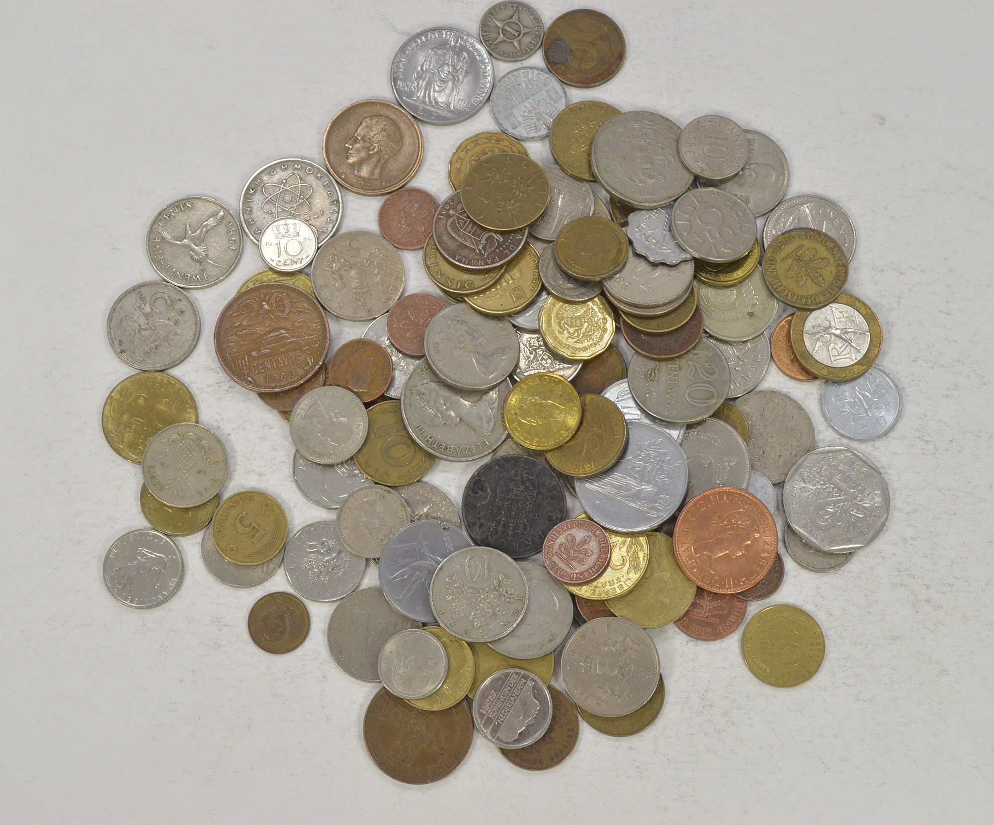 One POUND of Mixed World Coins - Great Mix | Property Room
