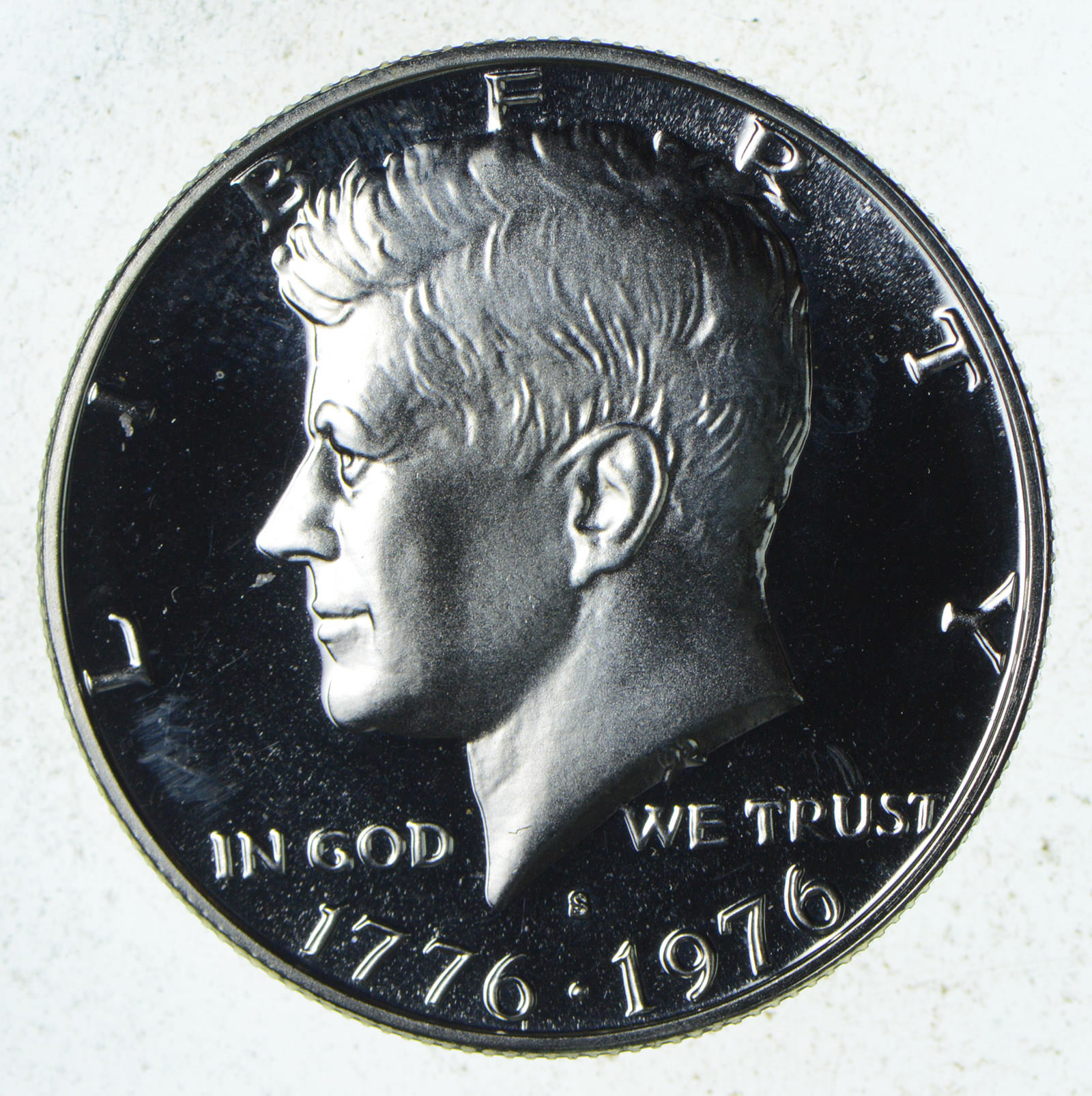 SILVER PROOF 1776 1976 Bicentennial Kennedy Proof Silver Half Dollar